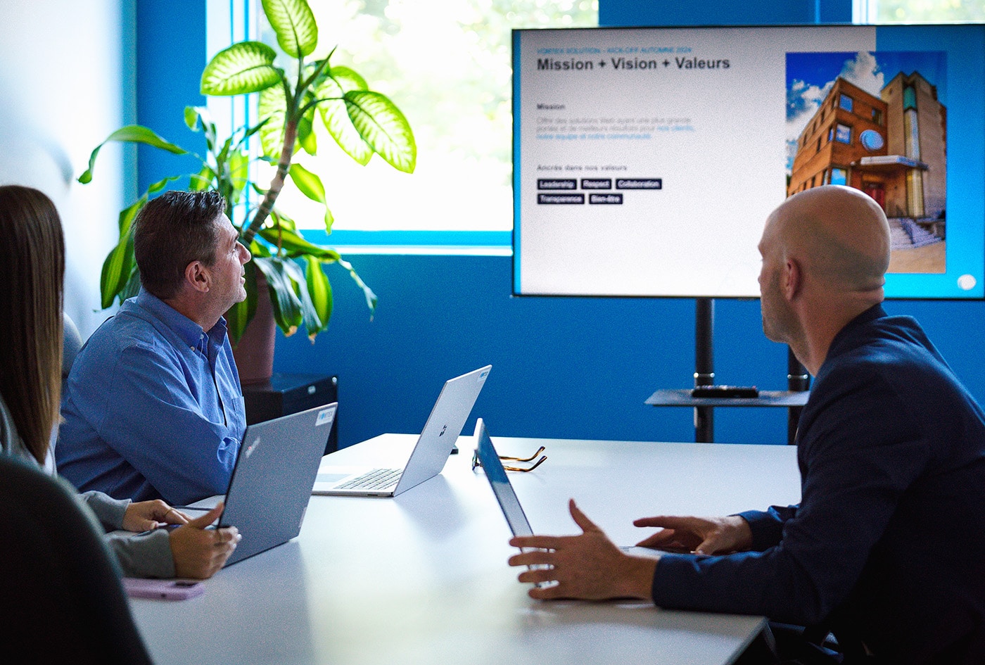 Une Agence Web Solide - Équipe Multidisplinaire | Vortex Solution